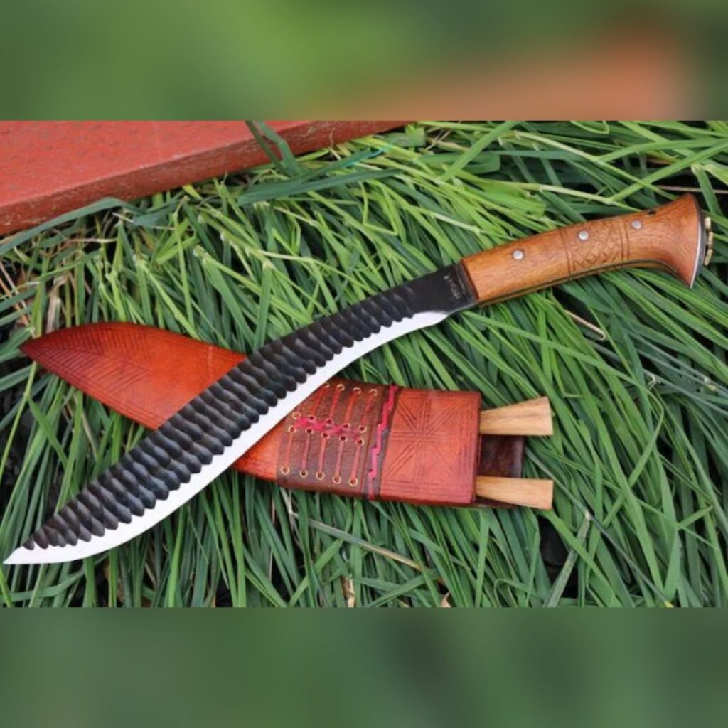 13.5" Hunting Survival Dragon Scale Kukri | Farmer's Katle Rust Free ...