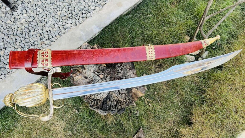 36" Hand-Forged Replica Dussack Sword - Full Tang Rosewood